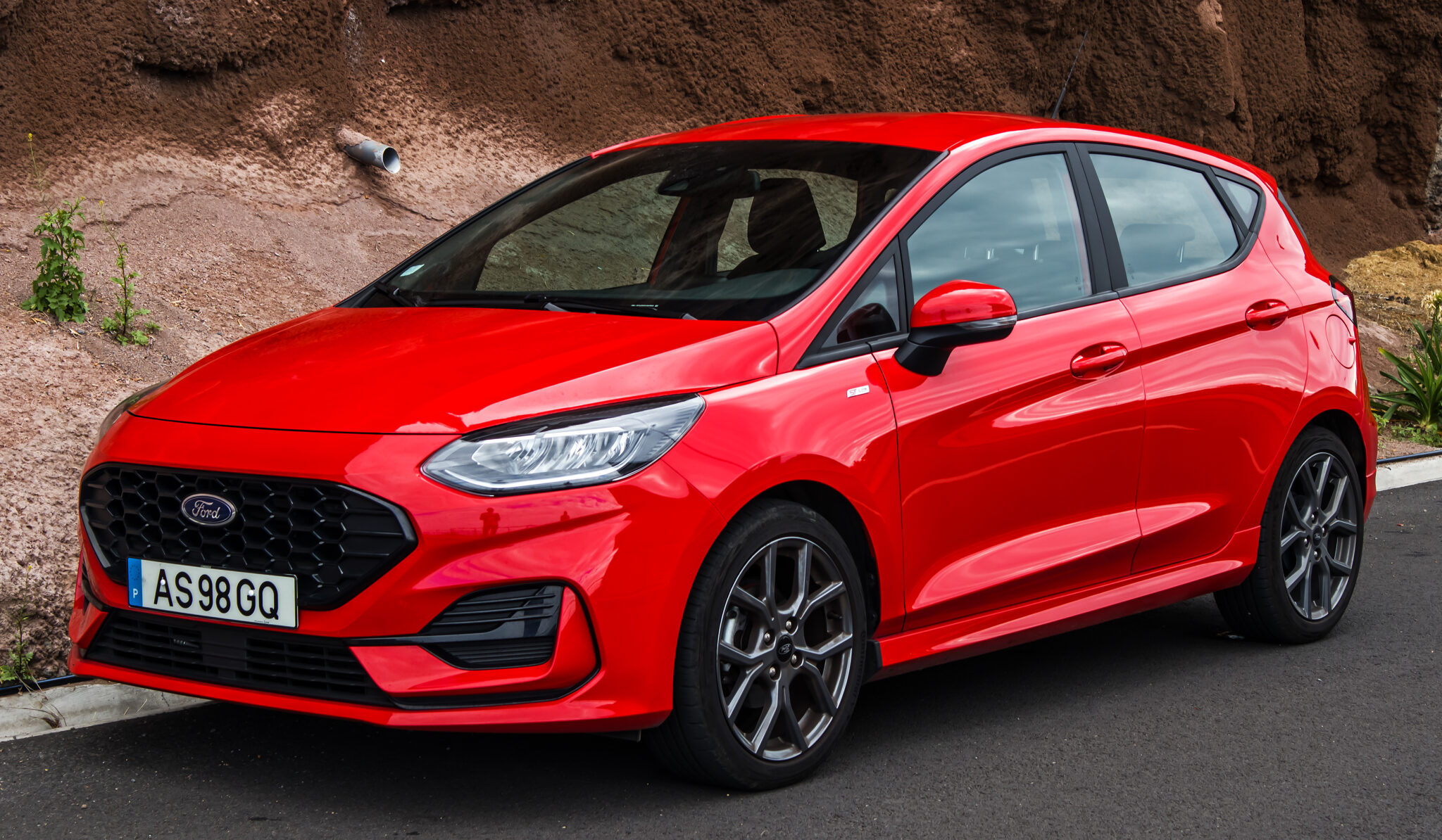How to Change a Brake Light on a Ford Fiesta (Step-by-Step Expert Guide ...